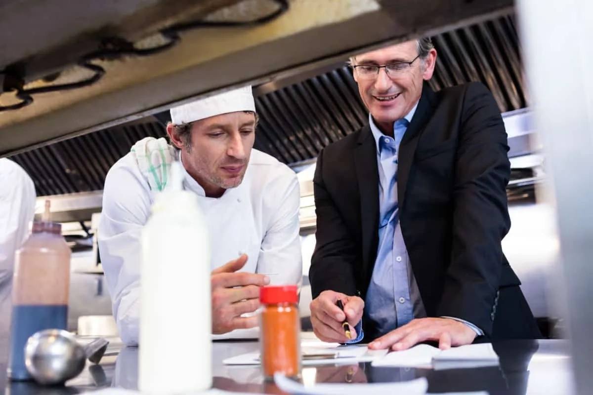 6 Qualities to Search for in a Restaurant Kitchen Manager